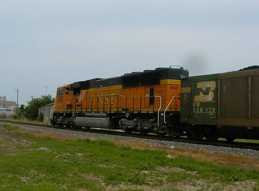 BNSF 9868